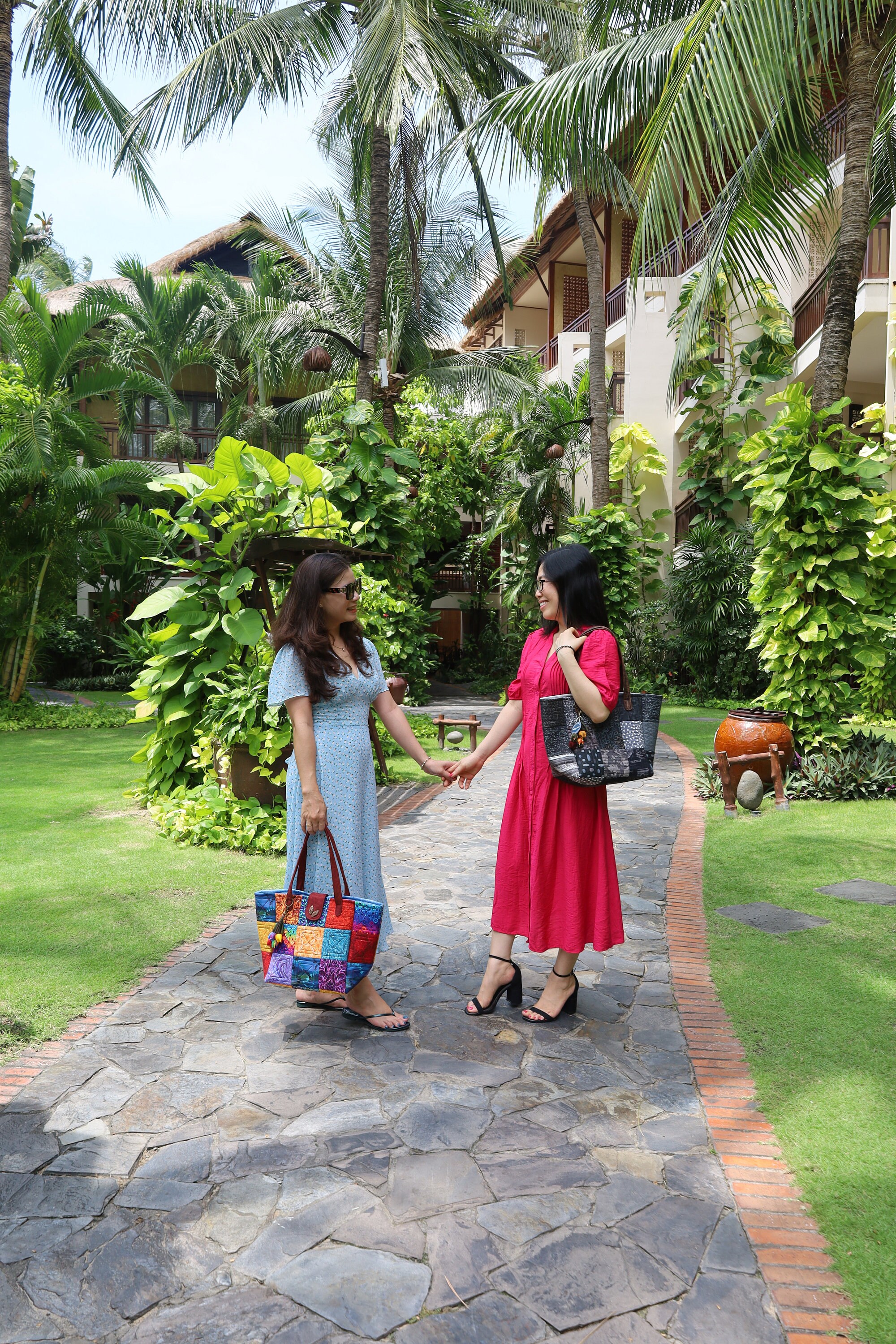 Black Collection Fabric Square Large Handbag, Quilted Bag, Women ...