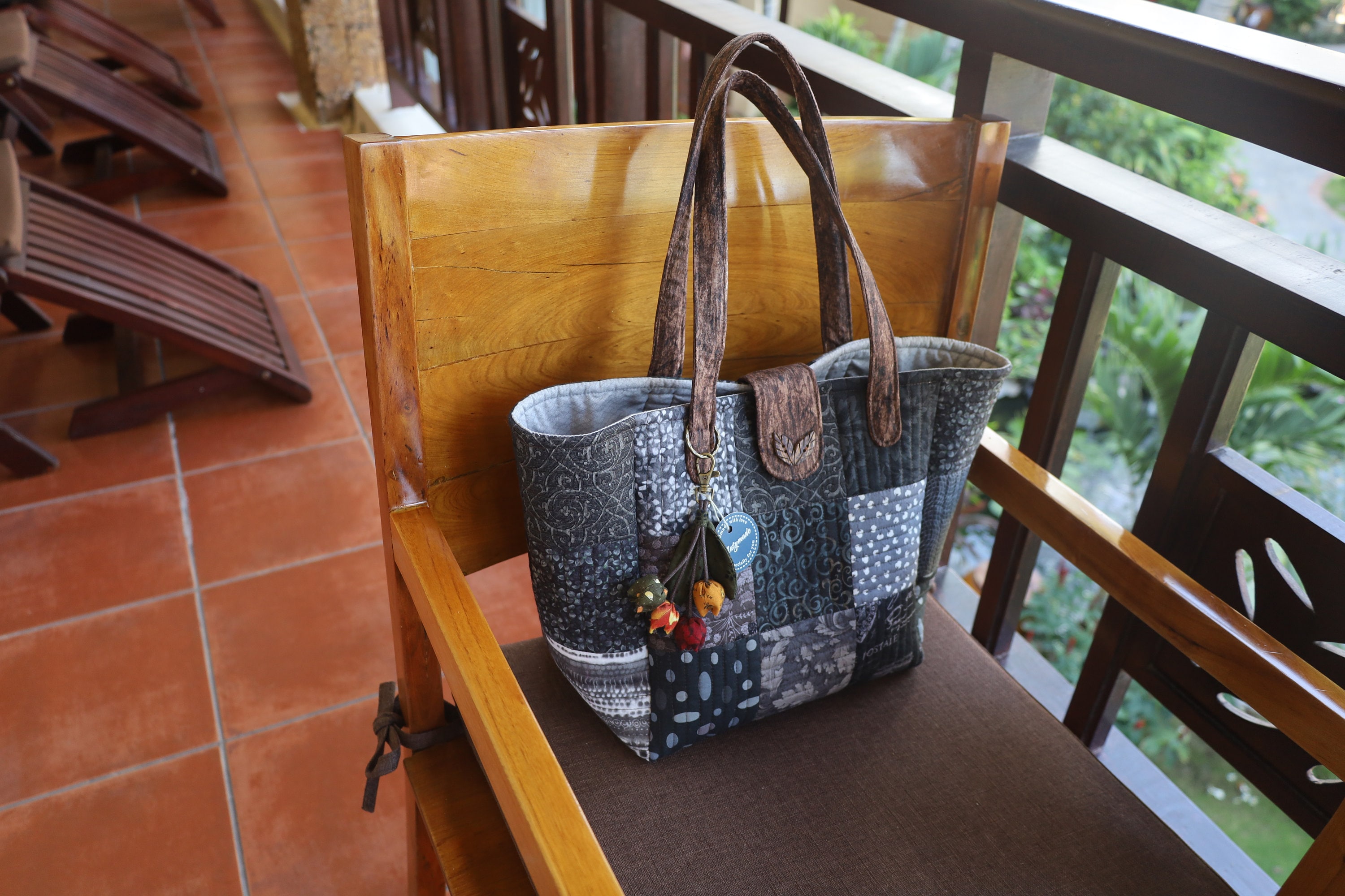 Black Collection Fabric Square Large Handbag, Quilted Bag, Women ...