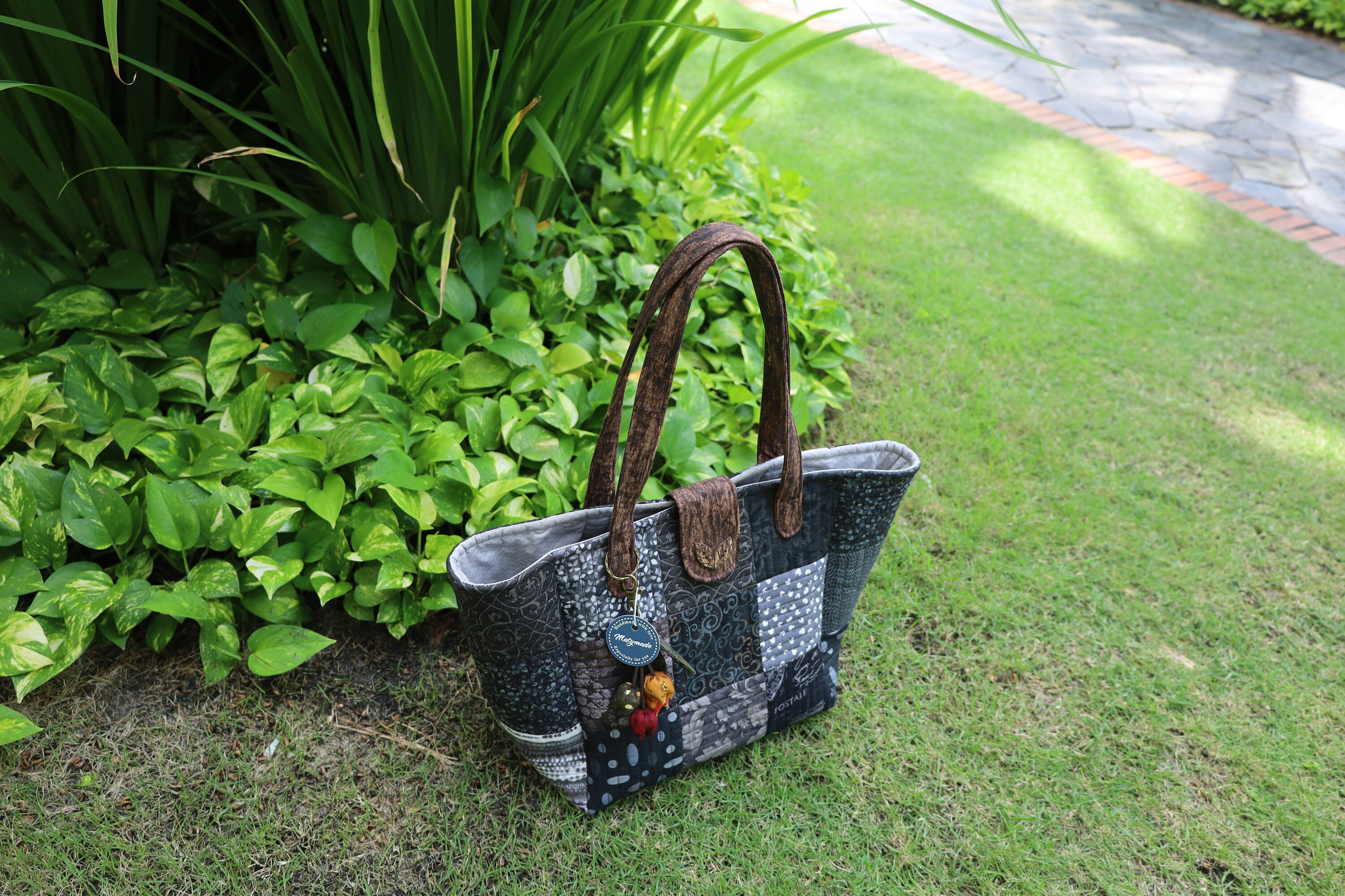 Black Collection Fabric Square Large Handbag, Quilted Bag, Women ...