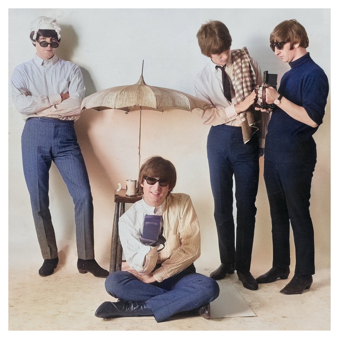 Reproduction Vintage the Beatles umbrella Colour, Poster, Home Wall Art ...