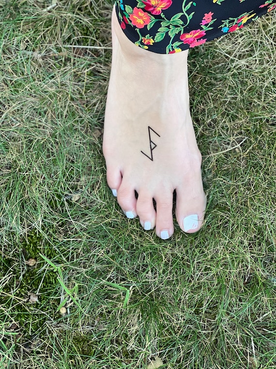 Protect Against Evil Bind Rune Temporary Tattoo: Thurisaz - Etsy