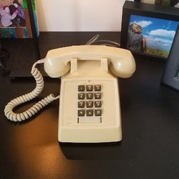 Vintage Desk Phone - Etsy