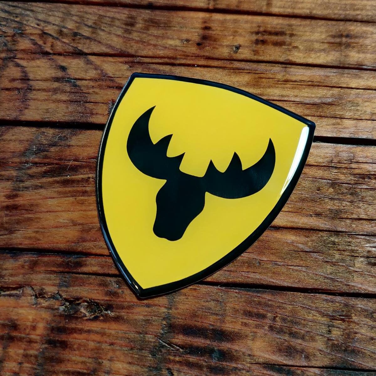 Moose Head Shield 3D Polydome Decal Yellow Prancing Moose Alternative ...