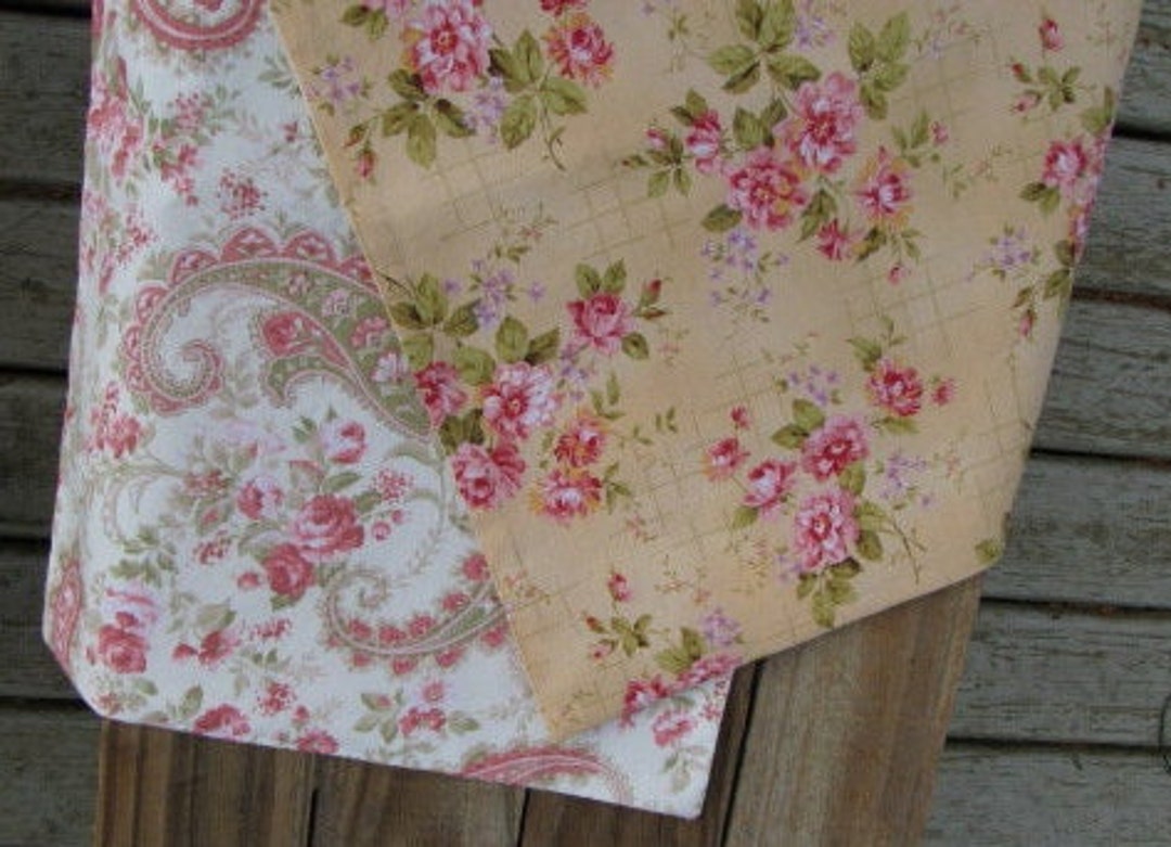 Short Table Runner, Reversible Table Runner, Table Top, Table Linen ...