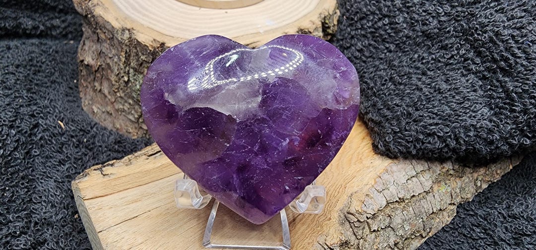 1.75” Hand-carved Amethyst Heart – Natural Purple Crystal Love Token - Etsy