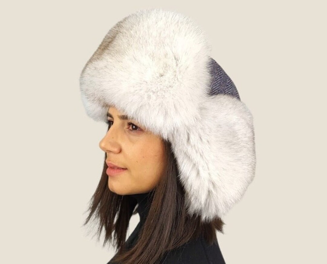 Blue Fox Fur Trapper Hat , Fishbone Fur Trapper Hat That Amaze , Woolen ...