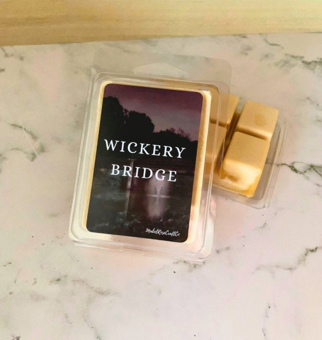 Mystic Town Wax Melts - Dark Secrets, Tragic Love & Fated Encounters ...