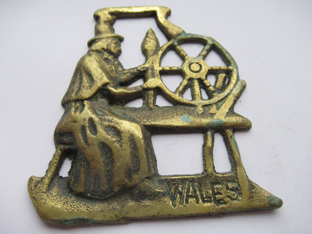Vintage Welsh Lady Spinning Wheel Wales Welsh Horse Brass Martingale ...
