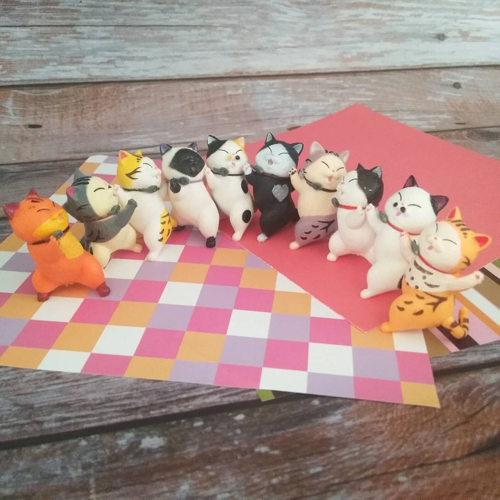 Funny Cat for Desk , Turning Head Dancing Cat, Desks Decoration, Gift ...