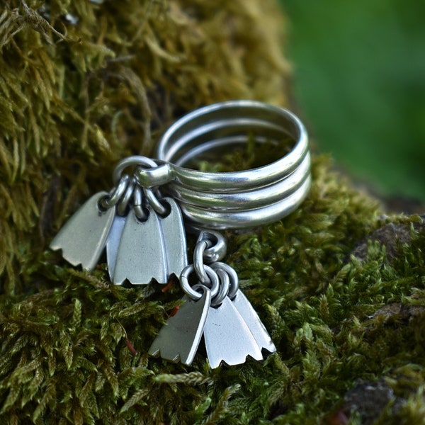 Sarma Charm Ring - Etsy