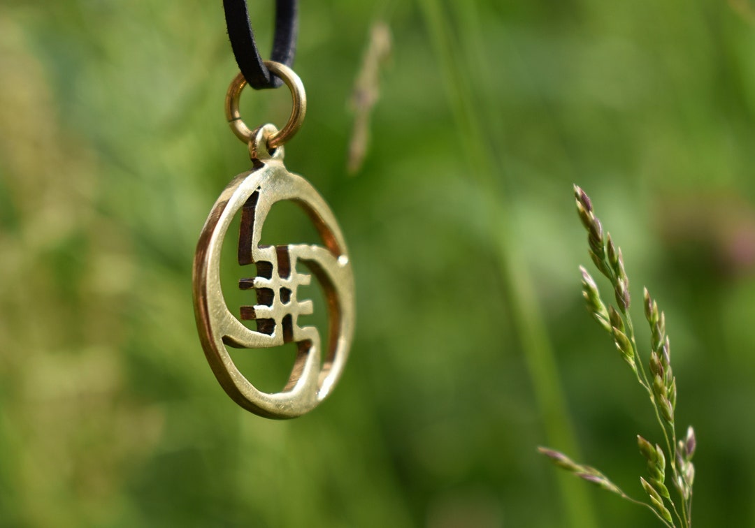 Circle Protection Necklace Pendant, Amulet With Baltic Protective ...