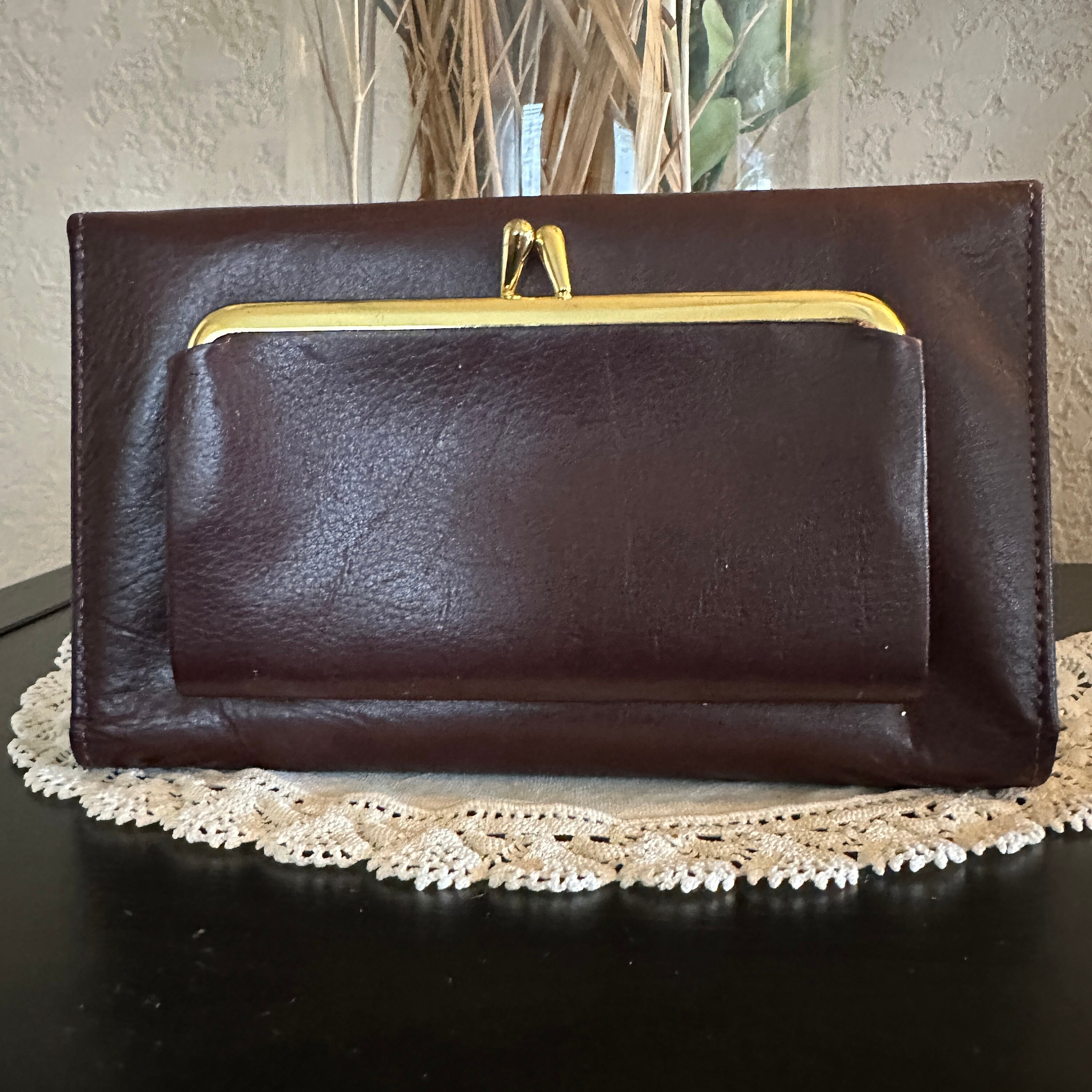 Vintage Princess Gardner Full Grain Cowhide Wallet With Kiss Lock Coin ...