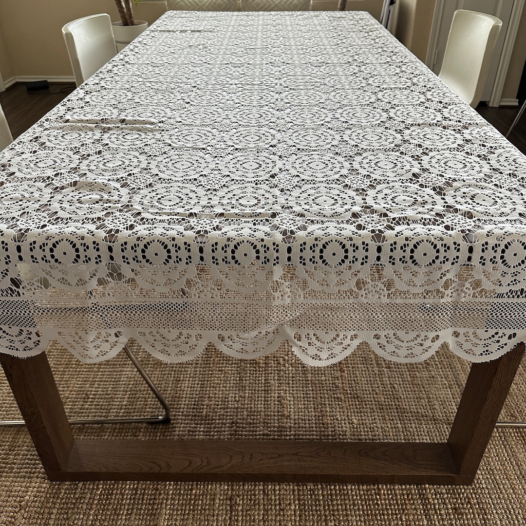 Vintage White Quaker Lace Tablecloth: Rosette Design, Scalloped Edge - Etsy