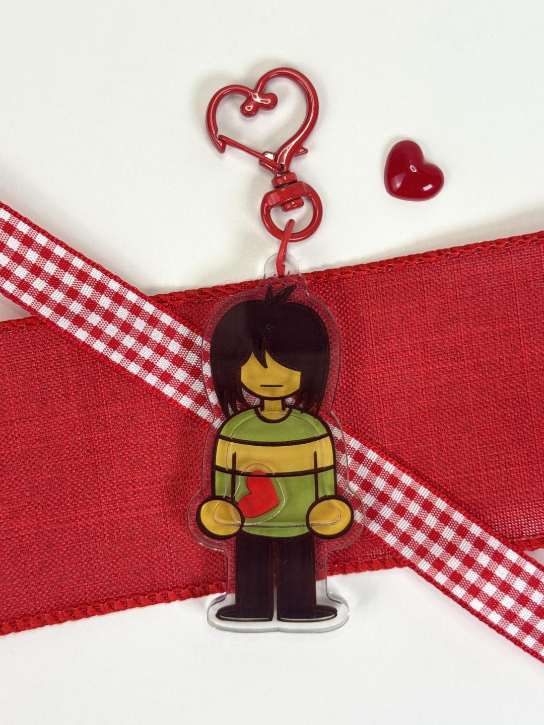 Kris Dreemurr Deltarune Human Cage and Soul Heart Shaker Charm Keychain ...