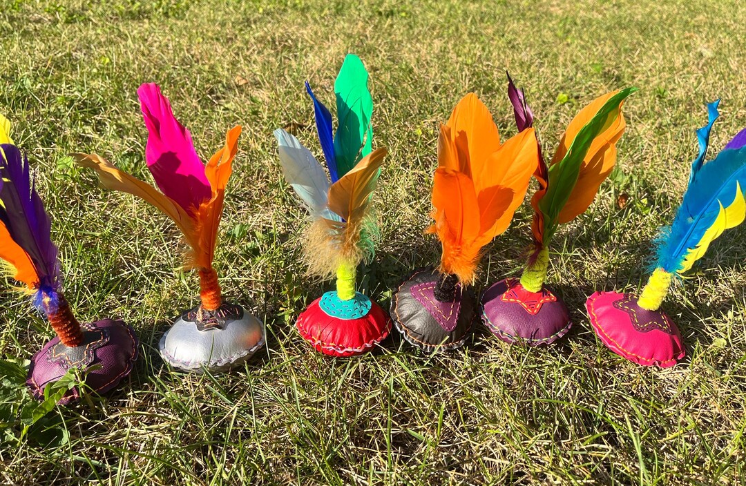 Customy Handmade Peteca Cuauhtli Medium Size Chicken Feathers ...