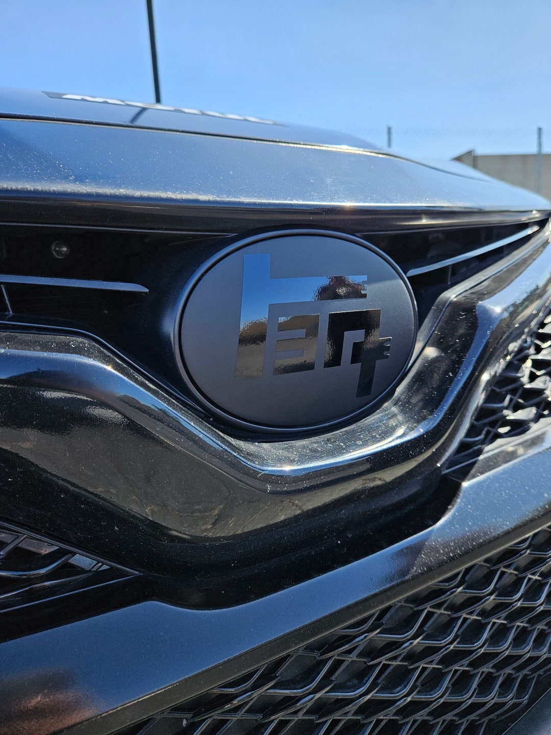 2018-2024 Toyota Camry Front Stealth Emblem Vinyl Overlay Decal Sticker ...