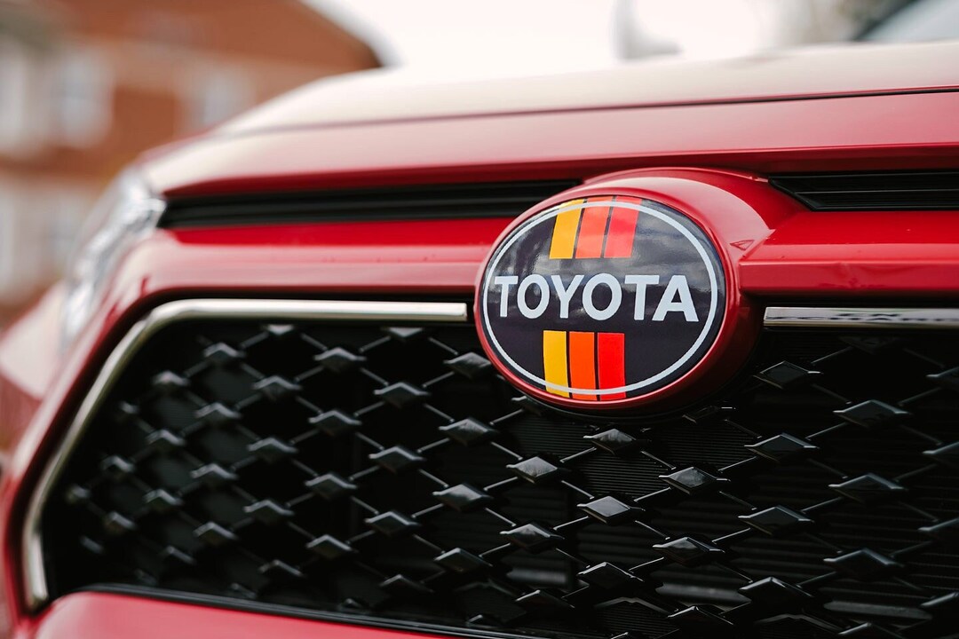 2016 - 2025 Toyota RAV4 Retro Front Vintage Heritage Stripes TRD Emblem ...