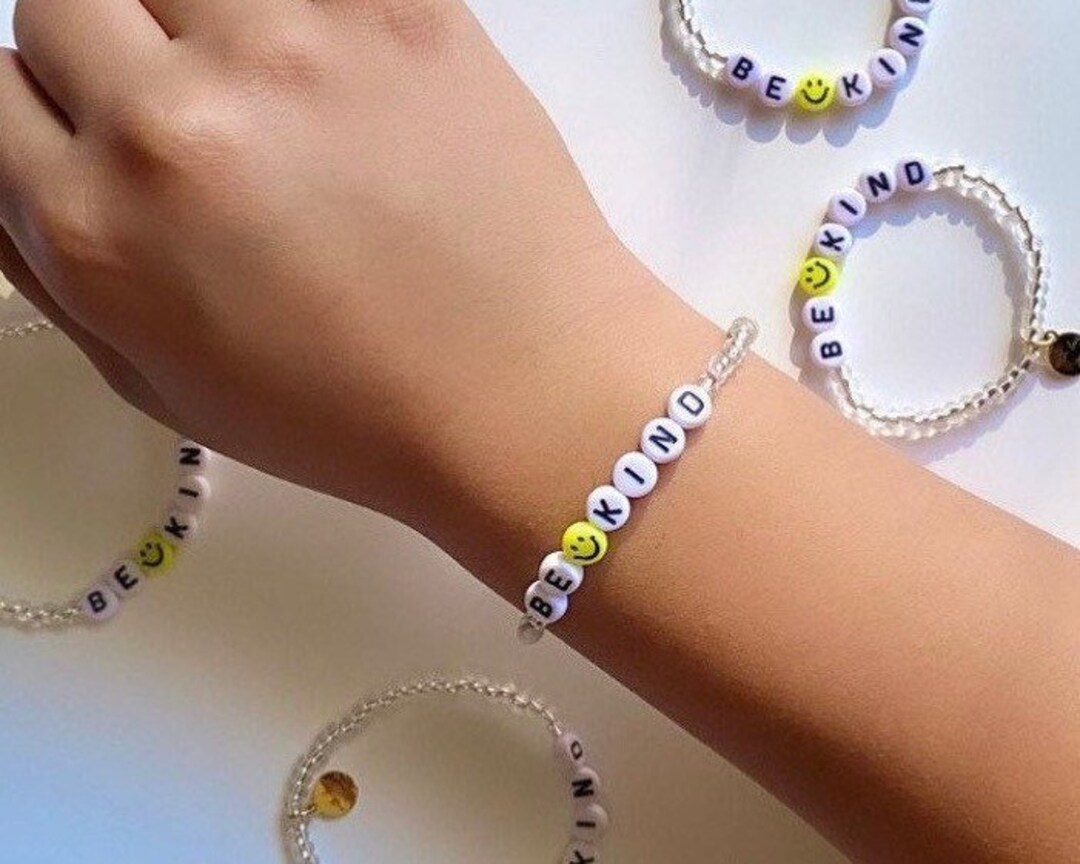 Be Kind Smile Face Beaded Bracelet, Y2K, Preppy Style, Kindness Letter ...