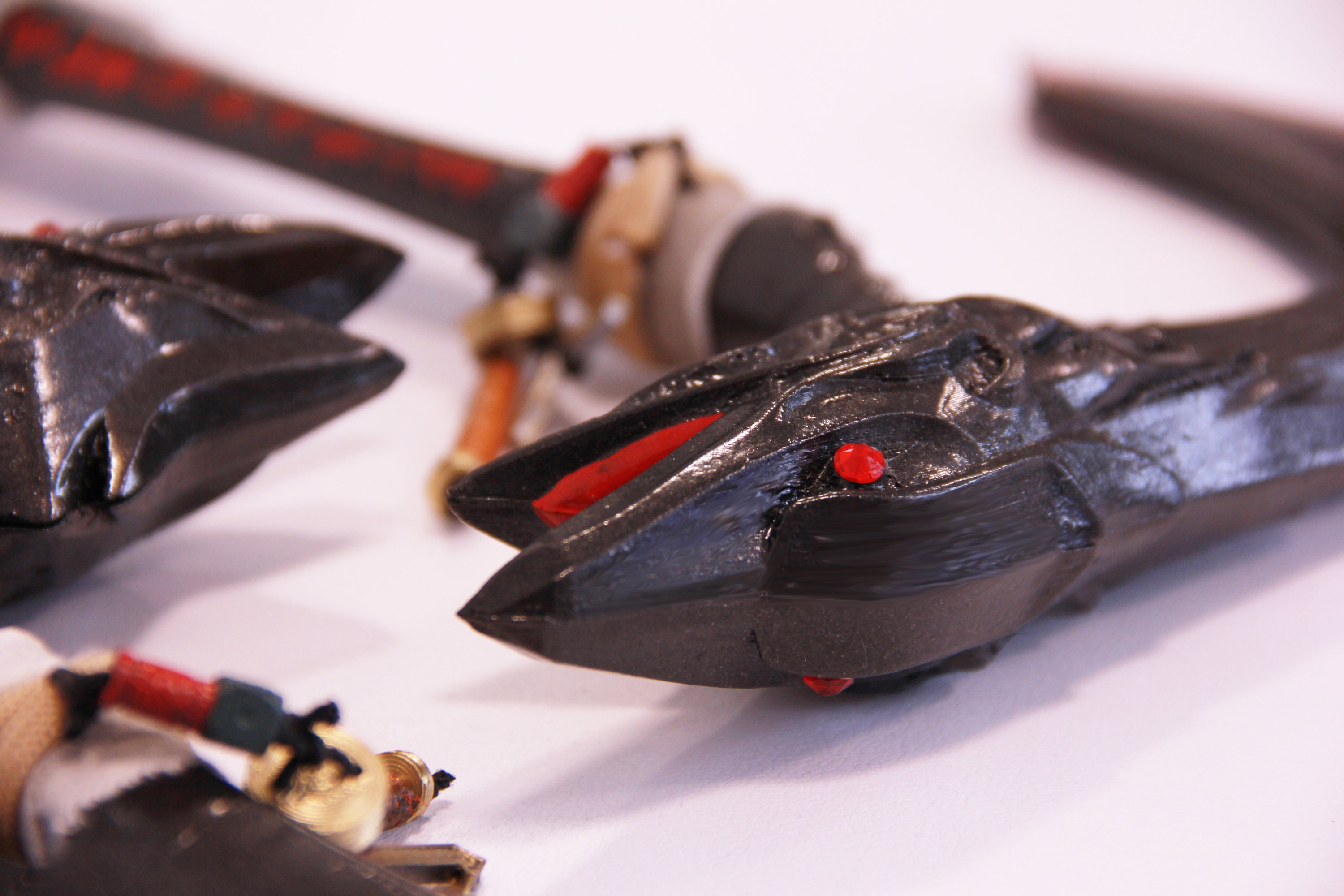 Bloodhound Raven's Bite Heirloom 1:1 Weighted Replica - Etsy Canada