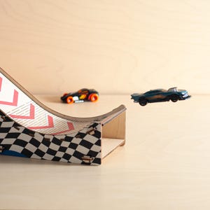 Jumping Ramp Toy Car, Toy Car Parking Garage, Birthday Gift for Boys ...