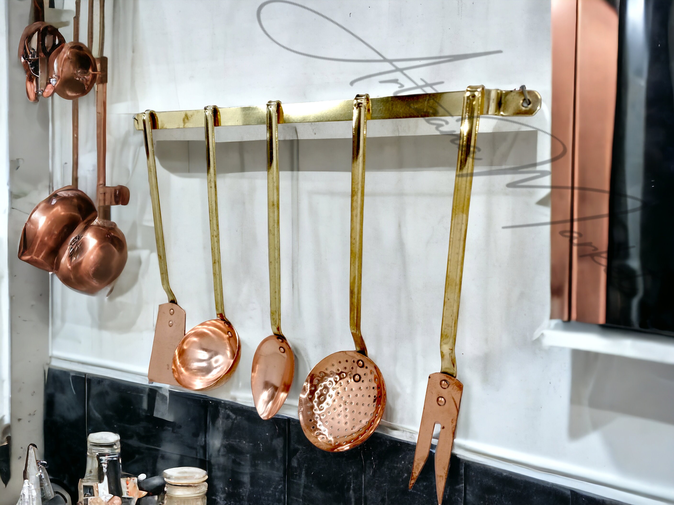 Copper kitchen utensils store