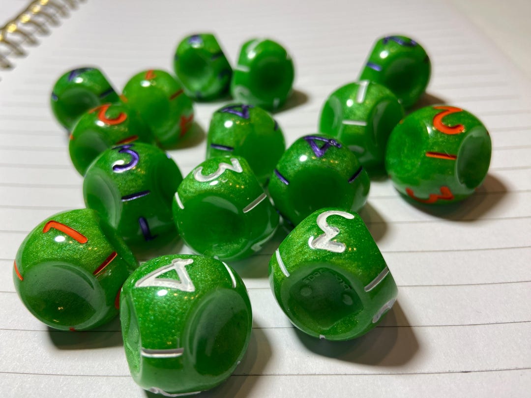 Spherical D4 Die, Green Grass - Etsy