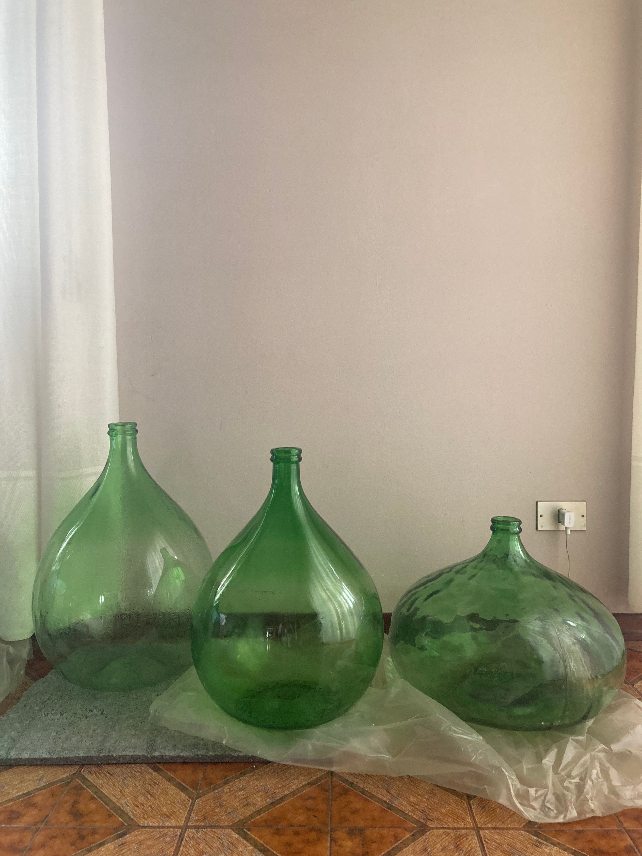 Round Flat Demijohn Table Vases Design Green Demijohns Green Onion Vase ...