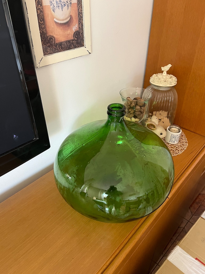 Round Flat Demijohn Table Vases Design Green Demijohns Green Onion Vase ...