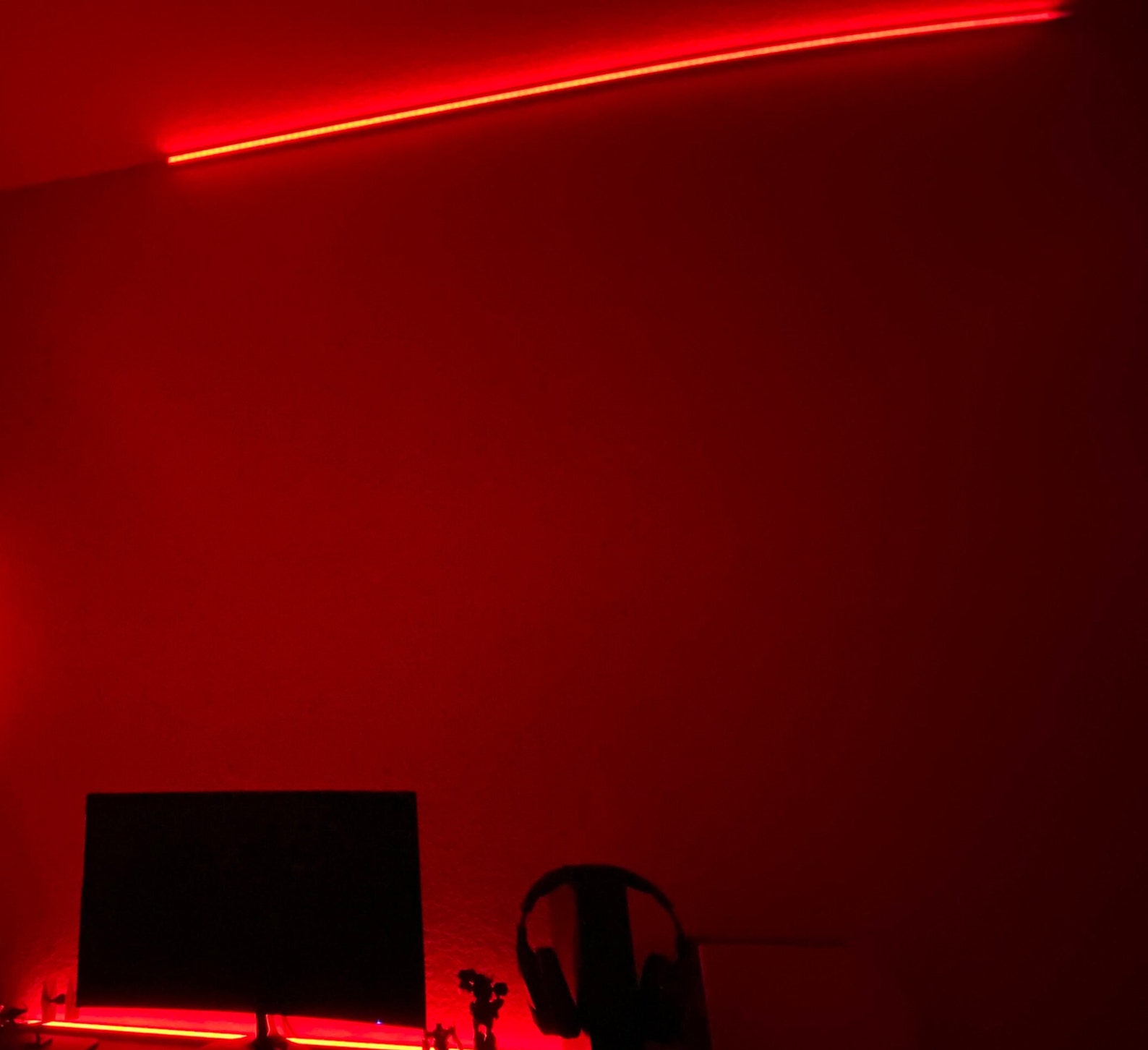 Battlestation Lighting 12 Color LED 'STAFF' 2 Meter 79 Desktop or Wall ...