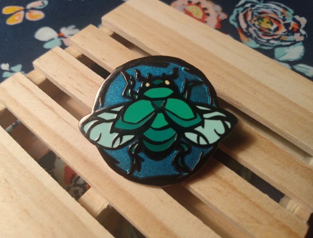 Hard Enamel Pin - Scarab Beetle Design - Emerald Color - Etsy