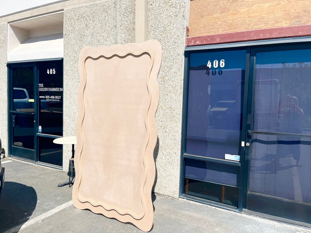 Folding Wavy MDF Photo Booth Backdrop With Plant-on Detail (4' X 7') - Etsy