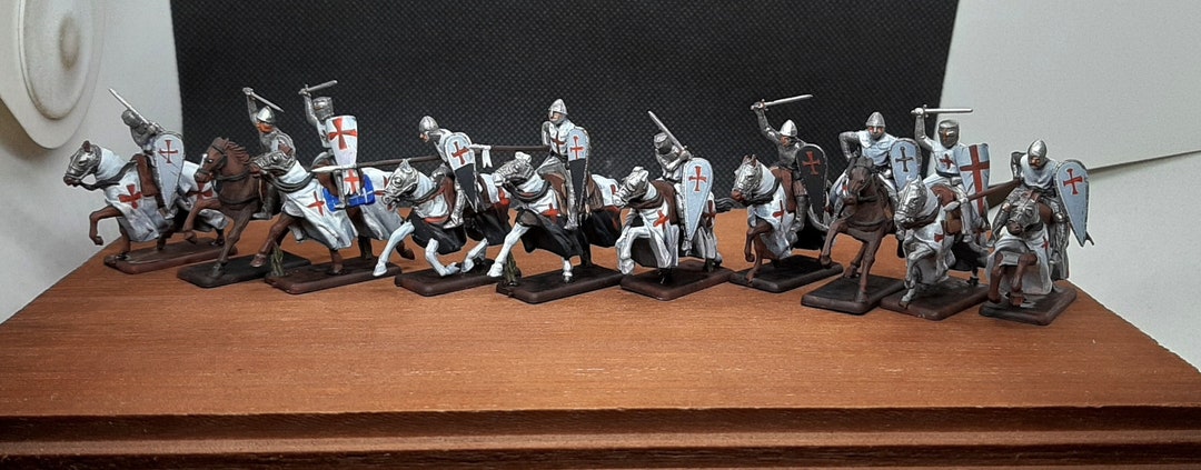 1/72 Painted Templar Knights 10 Figures, Miniatures by Maressculptures ...