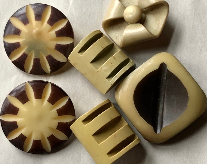 HALF DOZEN BUTTONS. Variety of Plastic/resin Buttons in Shades of Cream ...