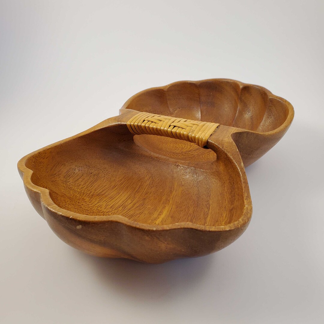 Hand-carved Vintage Wooden Shell Dish With Rattan Accent - Etsy