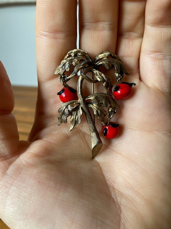 tortolani christmas tree pin - Gem