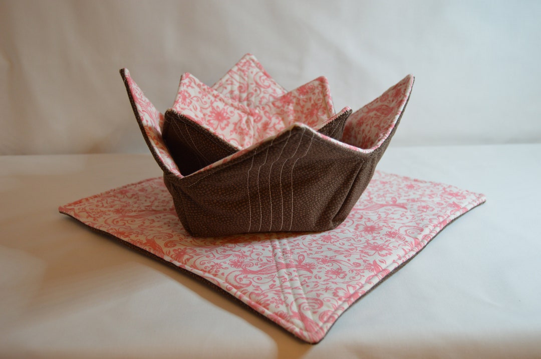 A Set With Three Pieces. Too Hot to Handle Mats in Two Sizes - Etsy