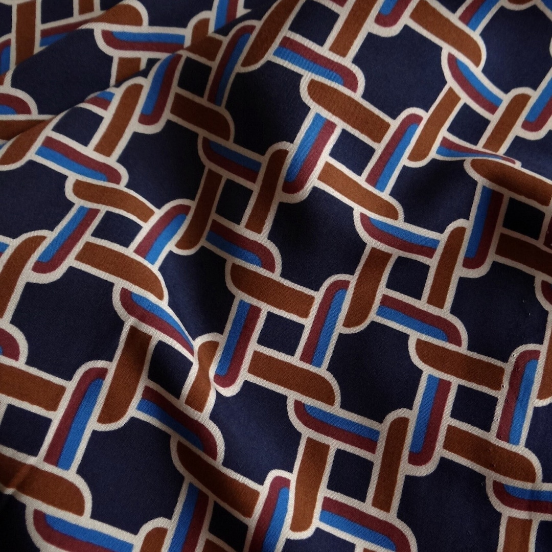Viscose Fabric in Dark Blue With Retro Chain Pattern, Italian Viscose ...