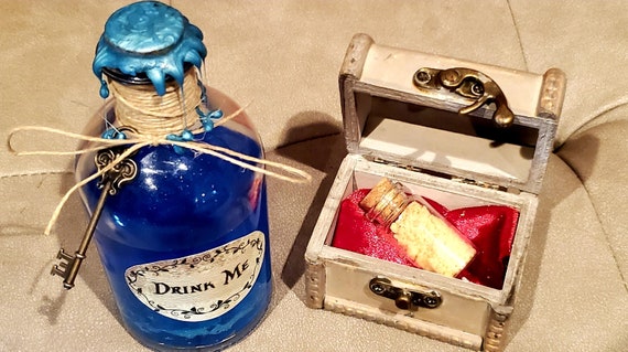 Alice in Wonderland Art Magic Potion Alice in Wonderland - Etsy