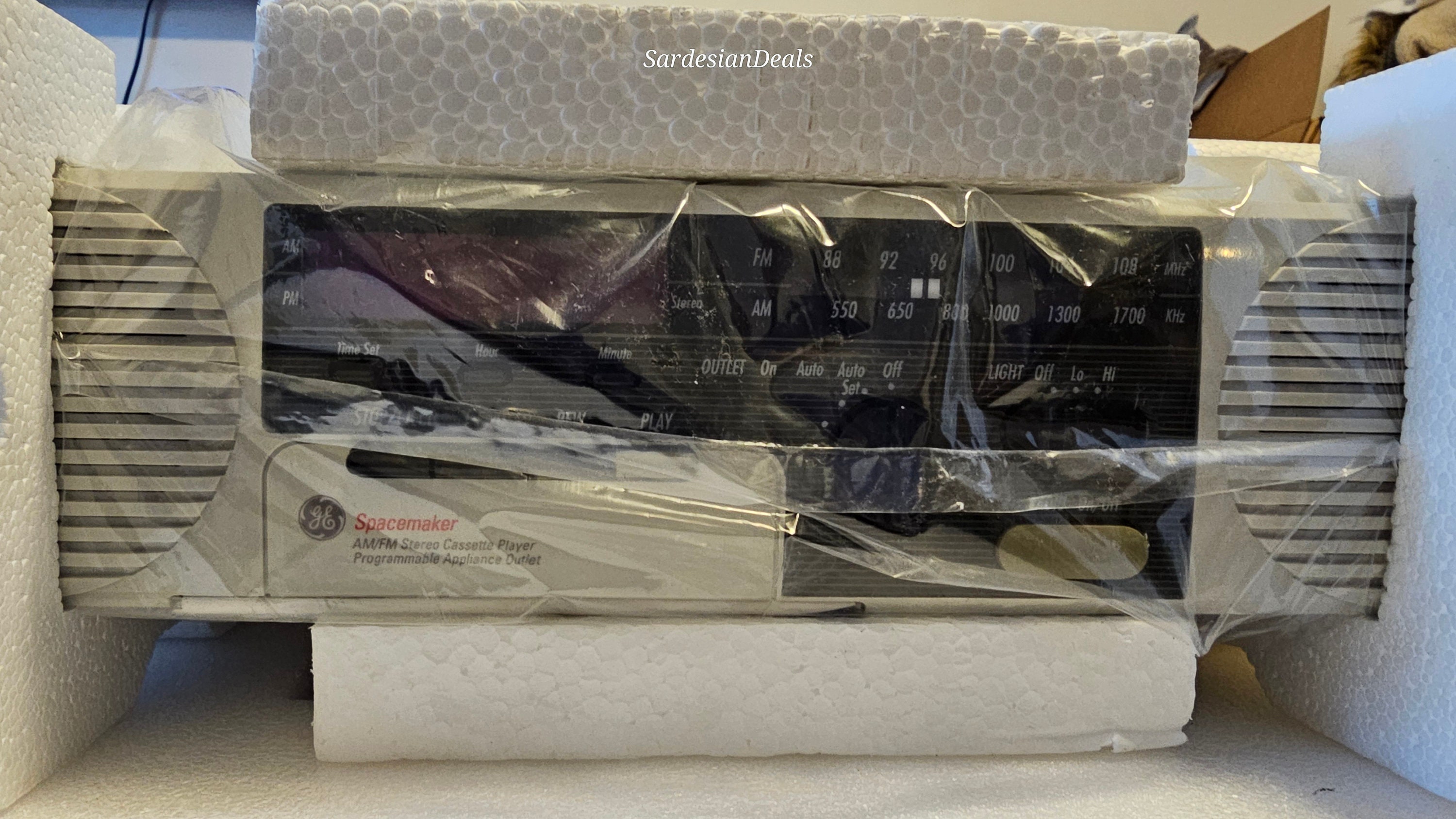 GE Spacemaker Kitchen Under the Counter AM FM Radio Cassette Player in ...