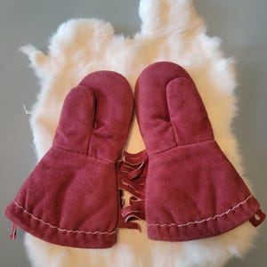 VTG OJIBWAY Beaded Gauntlet Mittens, Floral Beadwork Detail, Moose Hide ...