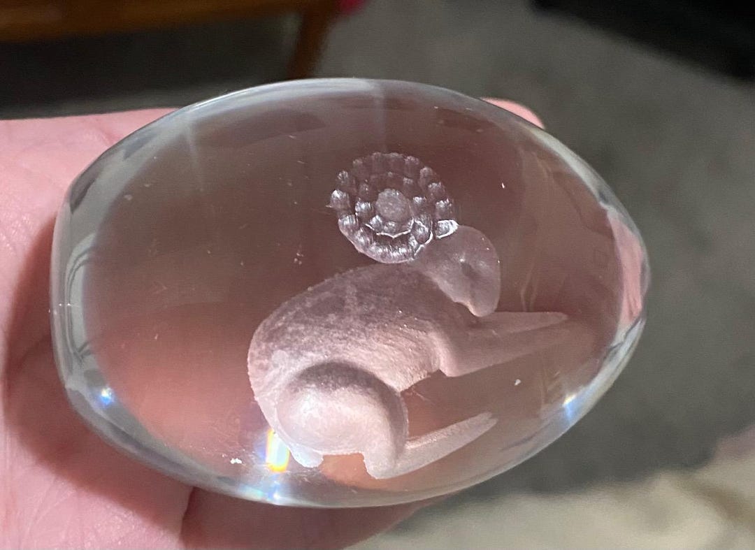 Vintage Etched Art Glass Paperweight Ram Oval Egg-shaped Figure Clear ...