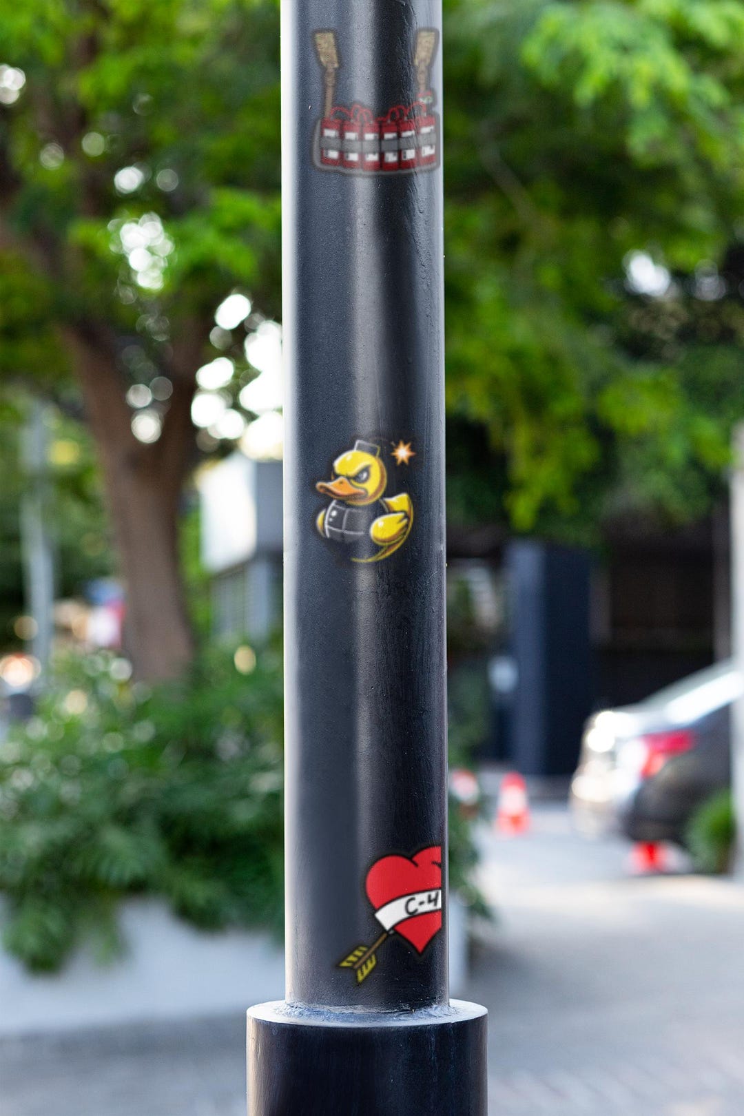 Quack and Cover: the Explosive Rubber Duck UV Decal | Autocorrect Fail ...