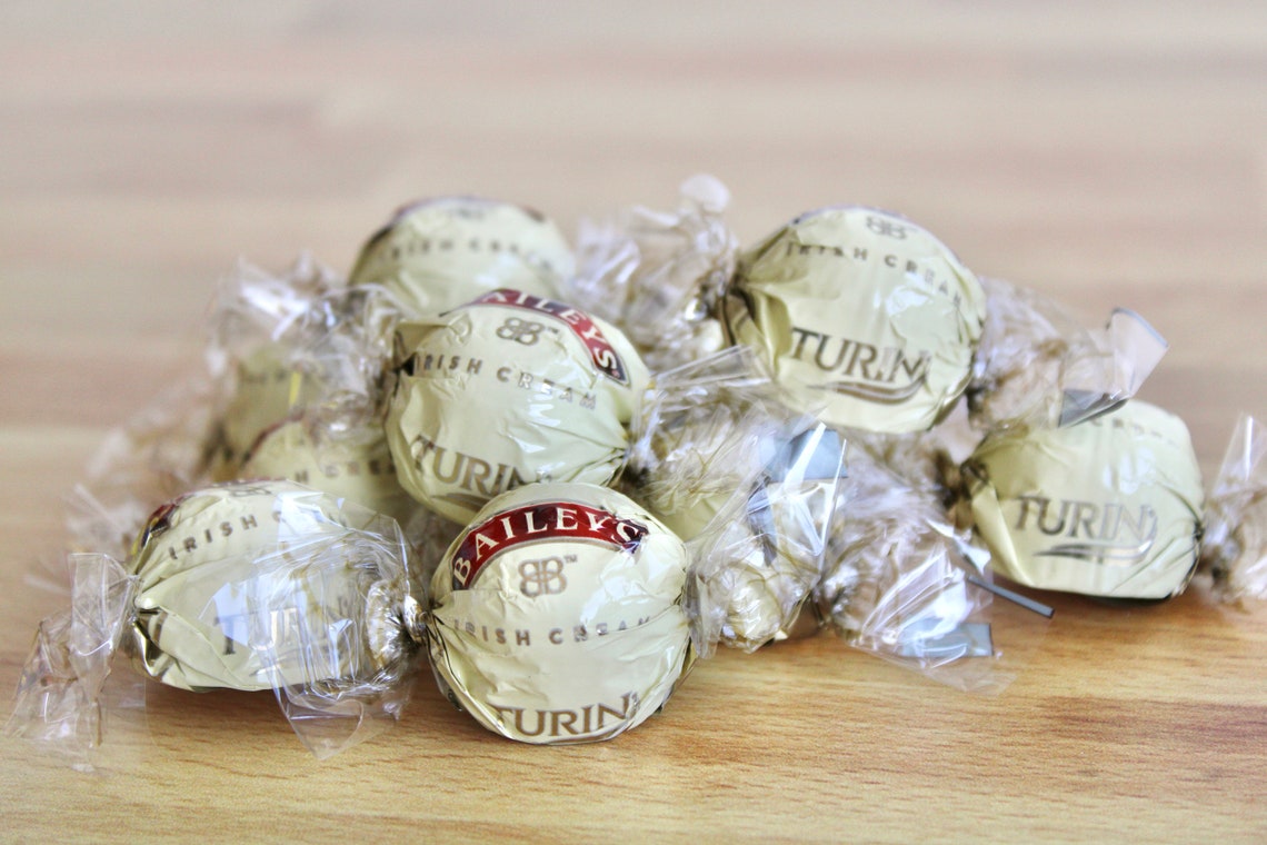 Turin Milk Chocolates W/ Baileys Original Irish Cream Liquor Filling 3 ...