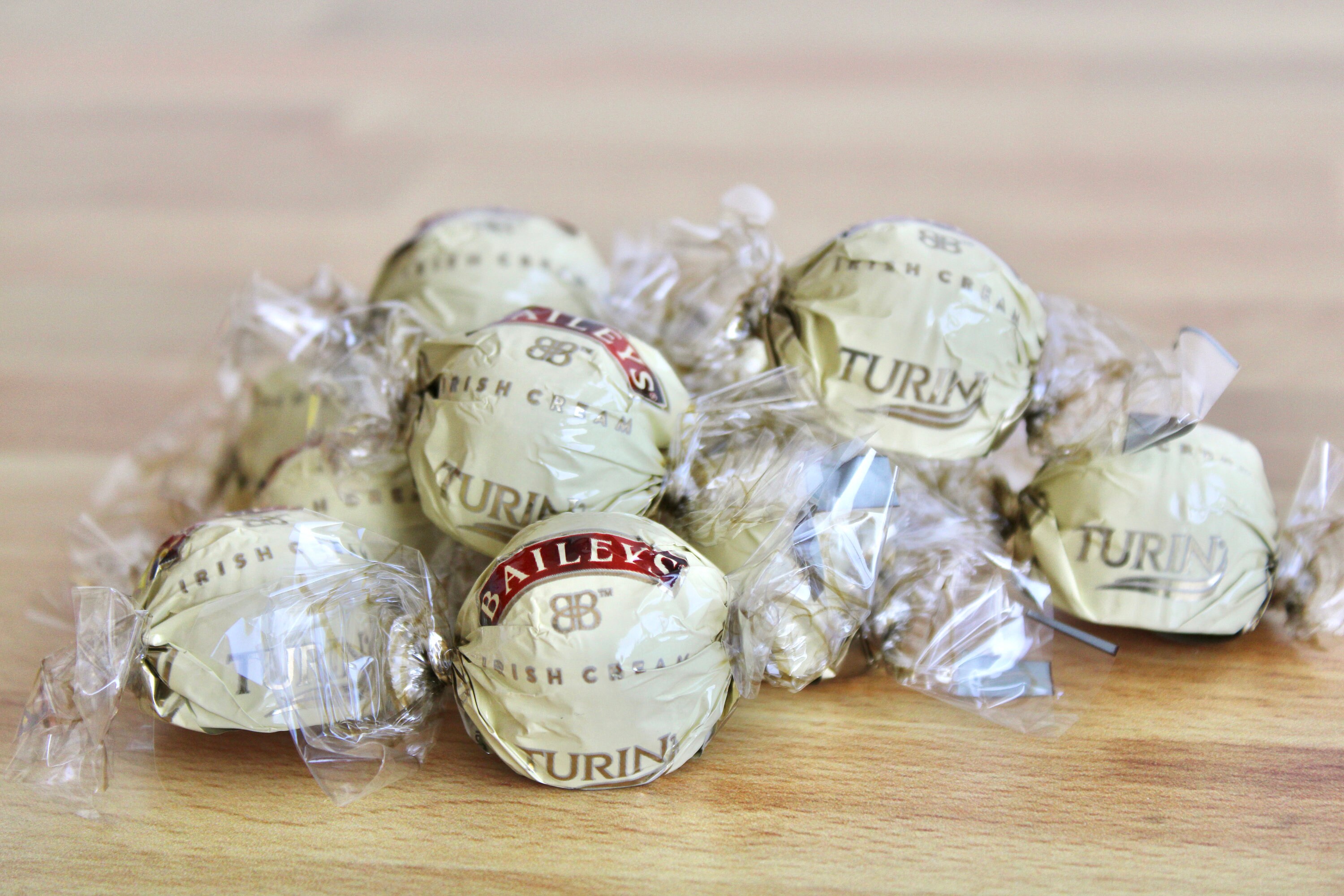 Turin Milk Chocolates W/ Baileys Original Irish Cream Liquor Filling 3 ...
