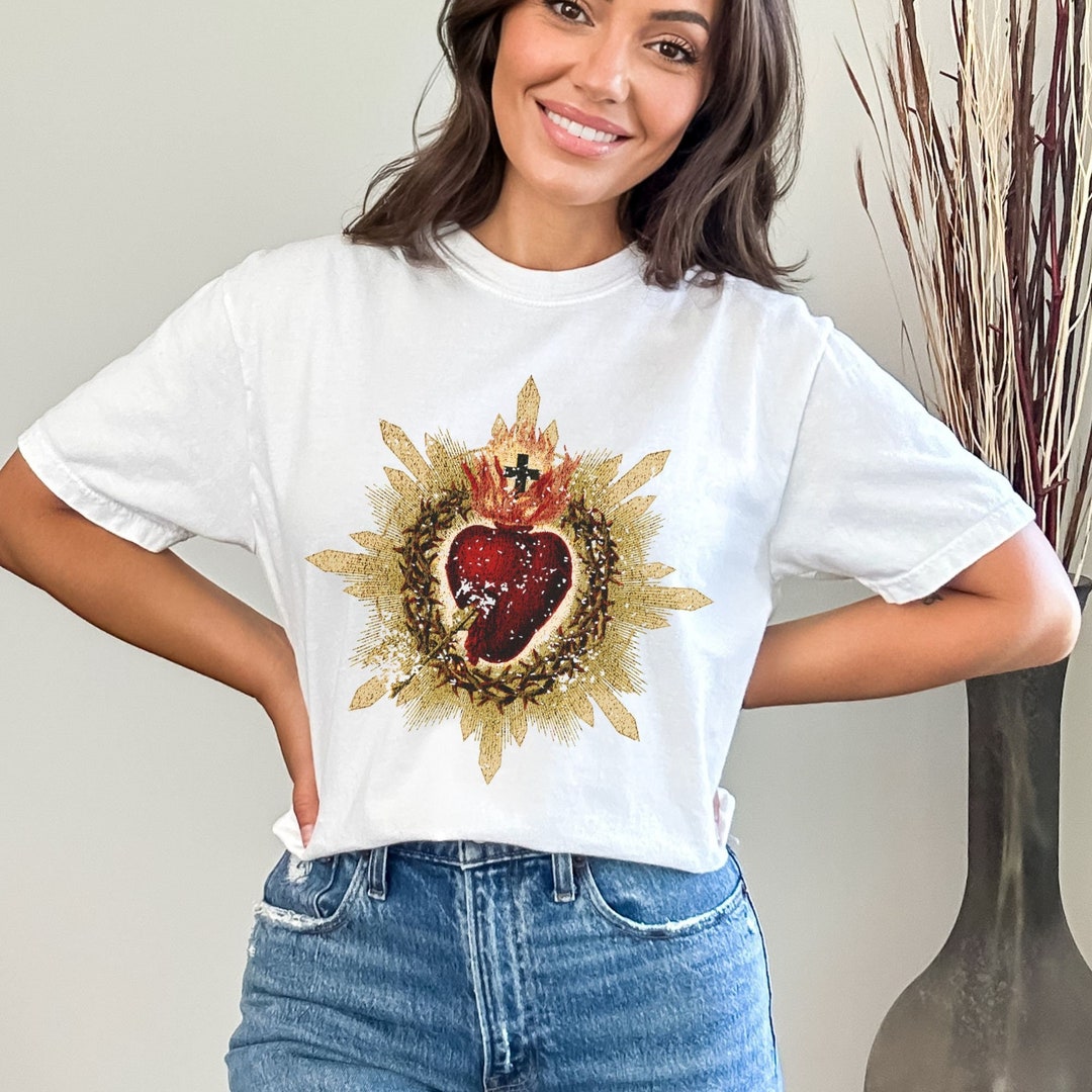 Sacred Heart of Jesus T-shirt, Catholic Shirt Gift for Catholics ...