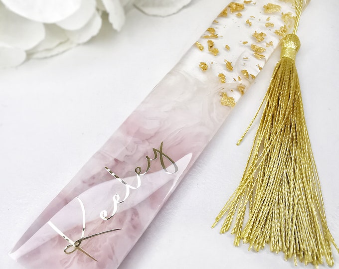 Resin Bookmark With Dried Flowers and Gold Leaf, Personalised Bookmark ...