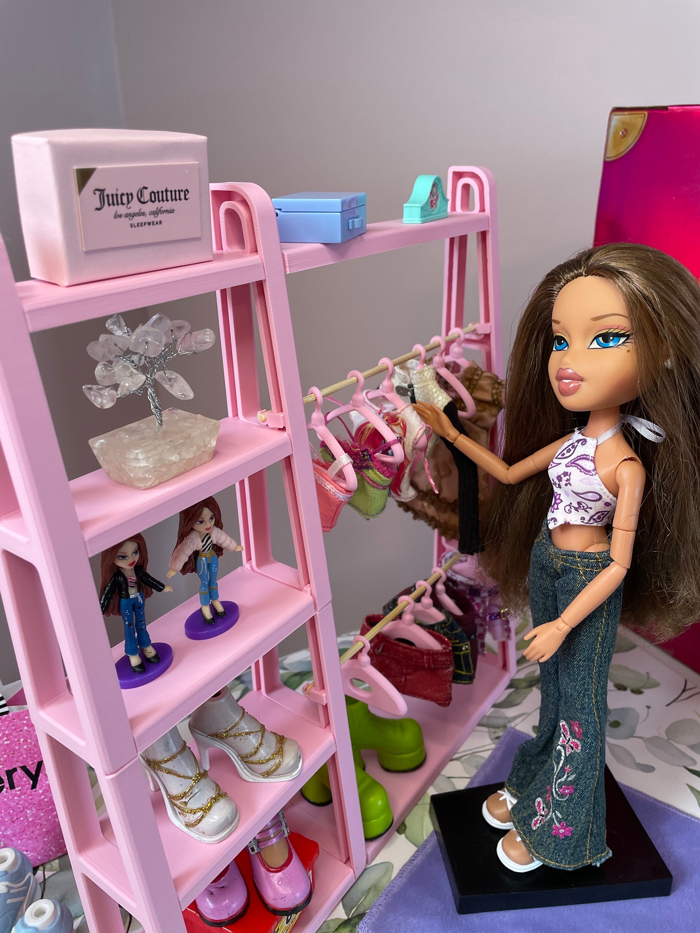 Bratz Doll Furniture, Wardrobe, Dresser, Drawers, Hanging, Shoe Racks ...