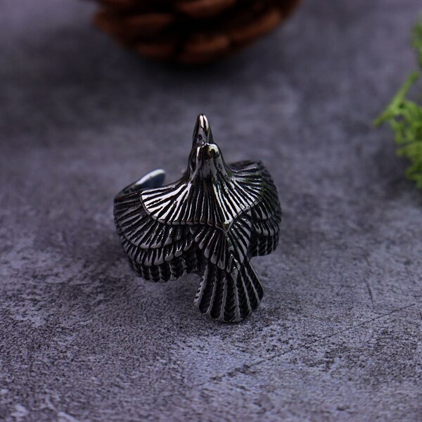 Raven Ring - Etsy