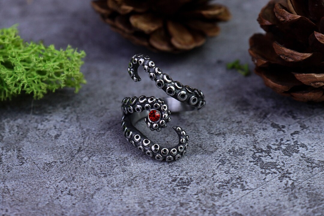 Octopus Tentacle Ring, Cthulhu Ring, Squid Ring, Ocean Ring, Punk Ring ...