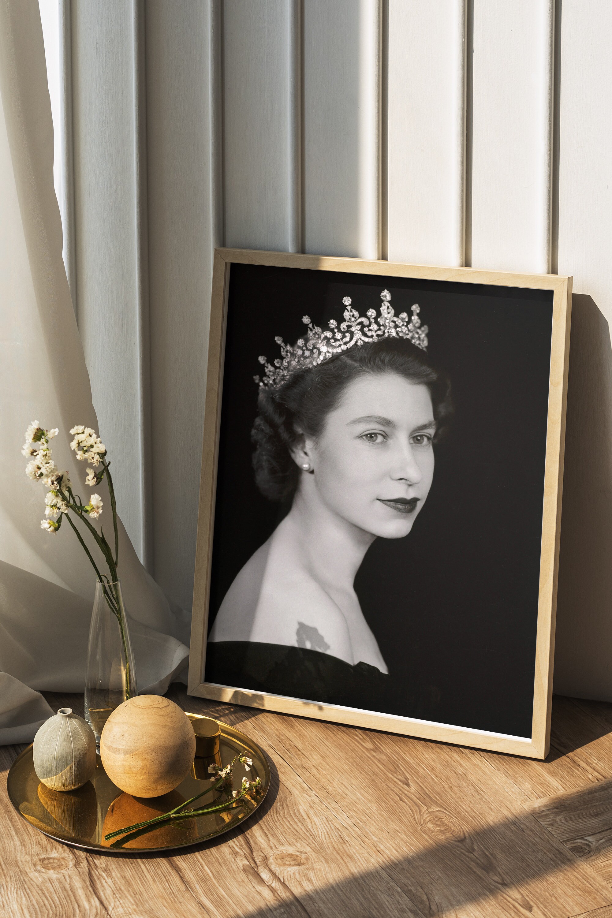 Queen Elizabeth II Portrait Print Set, Eclectic Wall Art, Queen ...